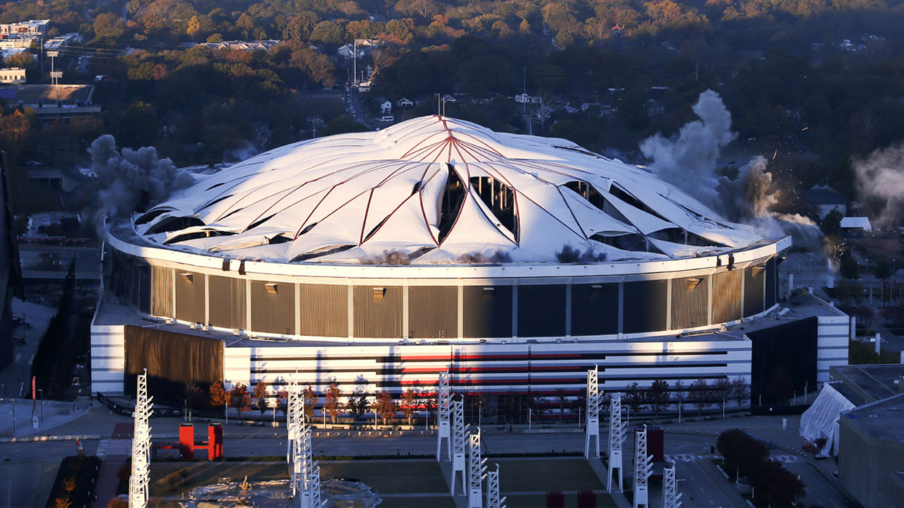 La impactante demolición del estadio Georgia Dome de Atlanta ...