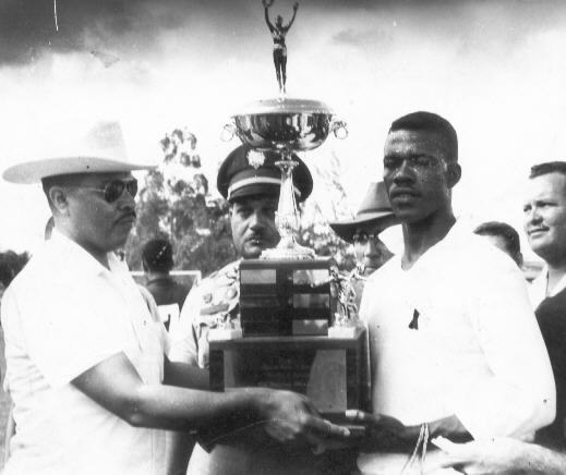 Muere Roosevelt Garbut, primer capitán campeón de la Liga Nacional ...